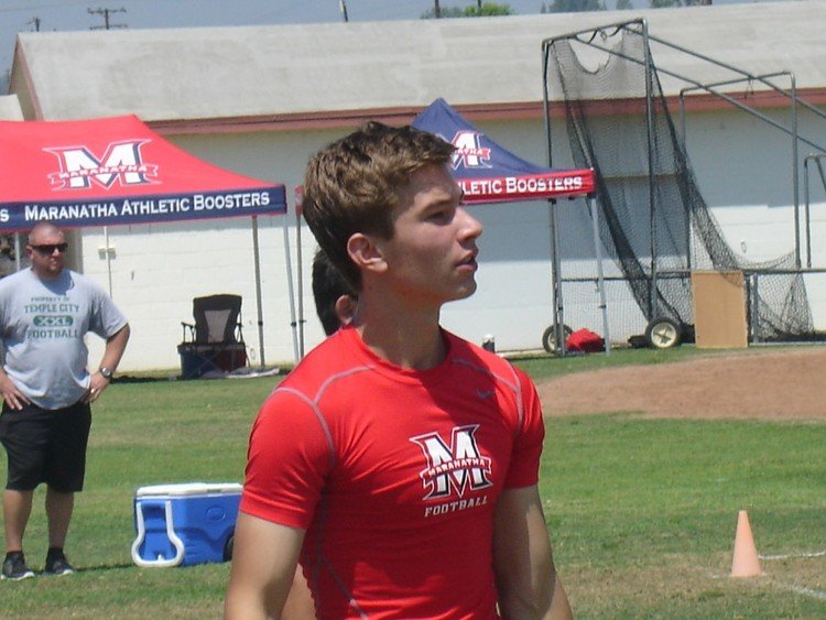 Filho do diretor Zack Snyder será Robin em Batman vs. Superman ...